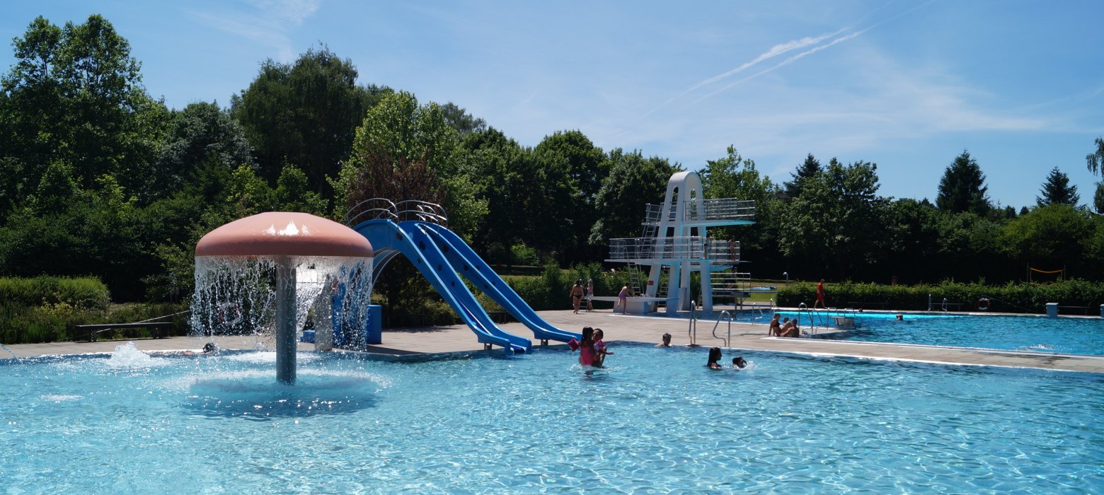 Freibad | Gemeinde Schwalbach / Saar